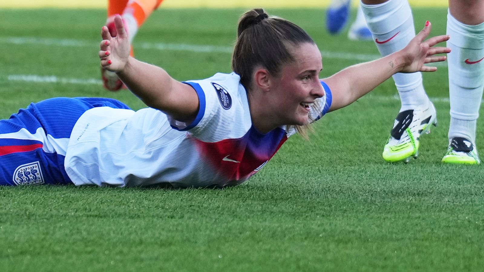 Melayu tudung bokep after a truly tiring day of work, I