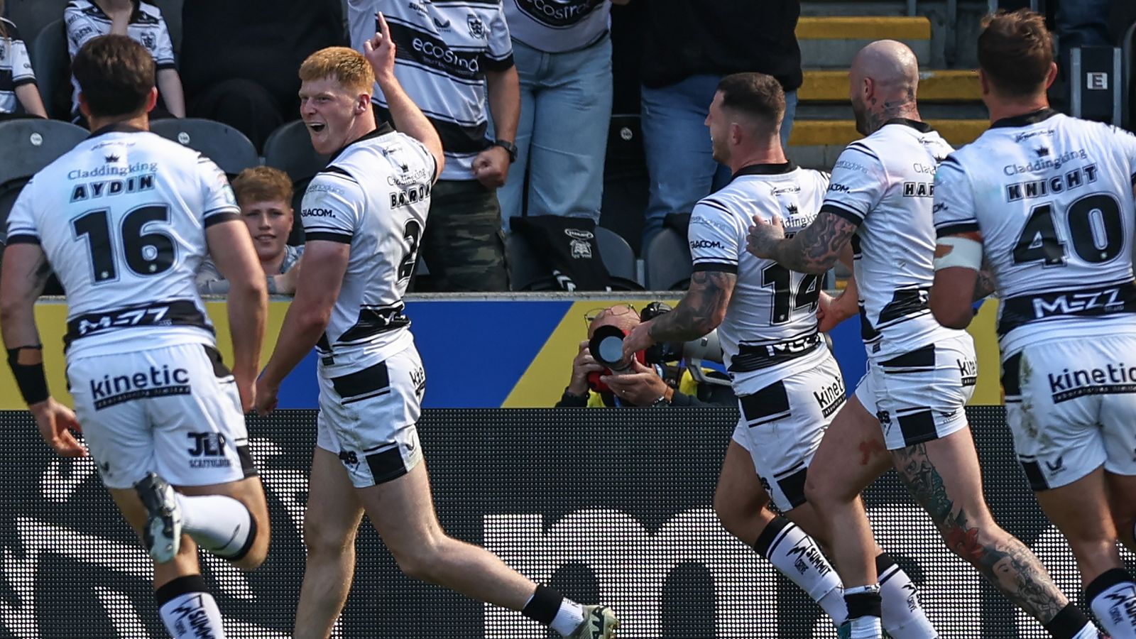 Hull FC 16-10 Wakefield Trinity: Black & Whites finally earn first home ...