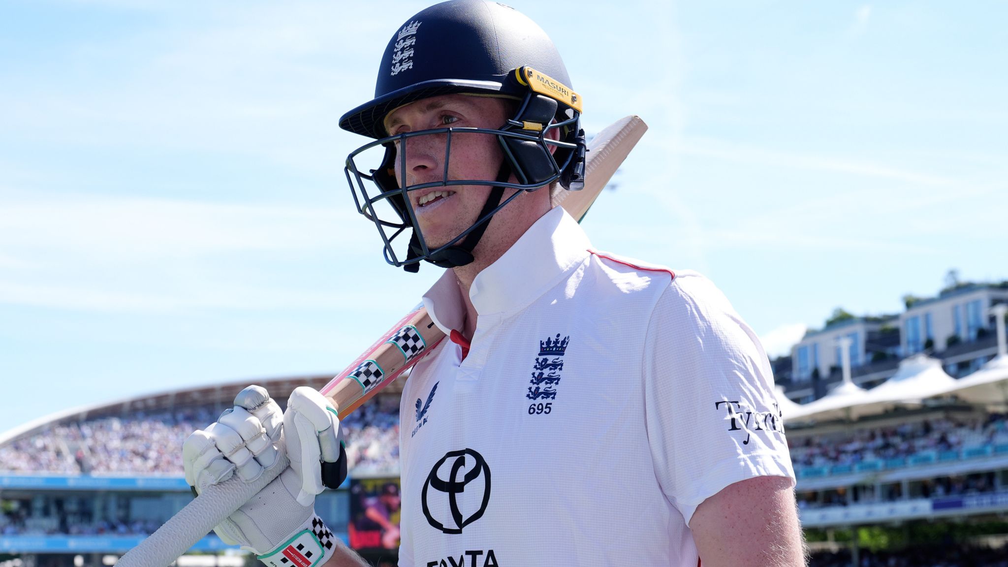 England vs India: Zak Crawley's timewasting angers Shubman Gill and ...