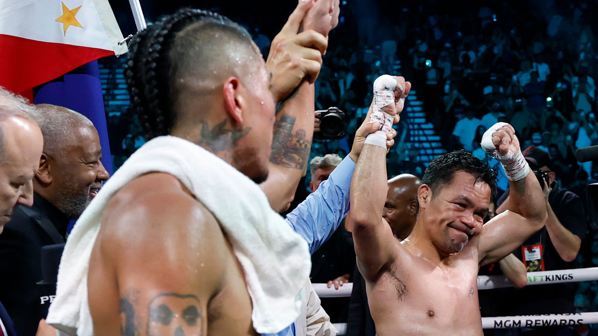 Manny Pacquiao falls short in world title comeback bid as Mario Barrios retains belt with ...