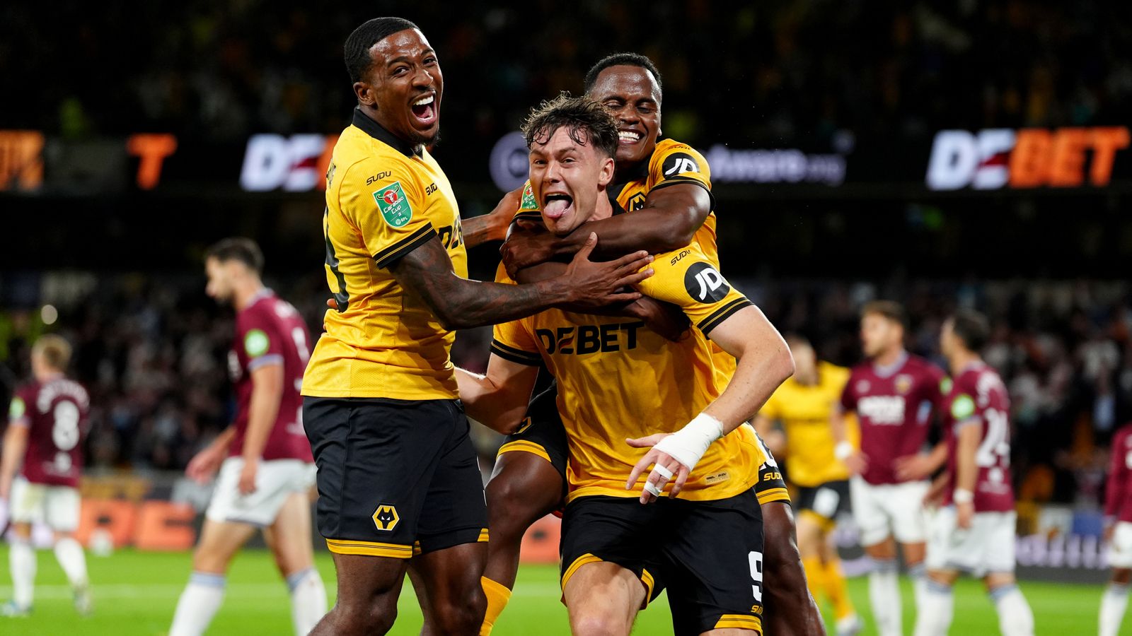 Wolves 3-2 West Ham: Jorgen Strand Larsen brace off the bench sends ...