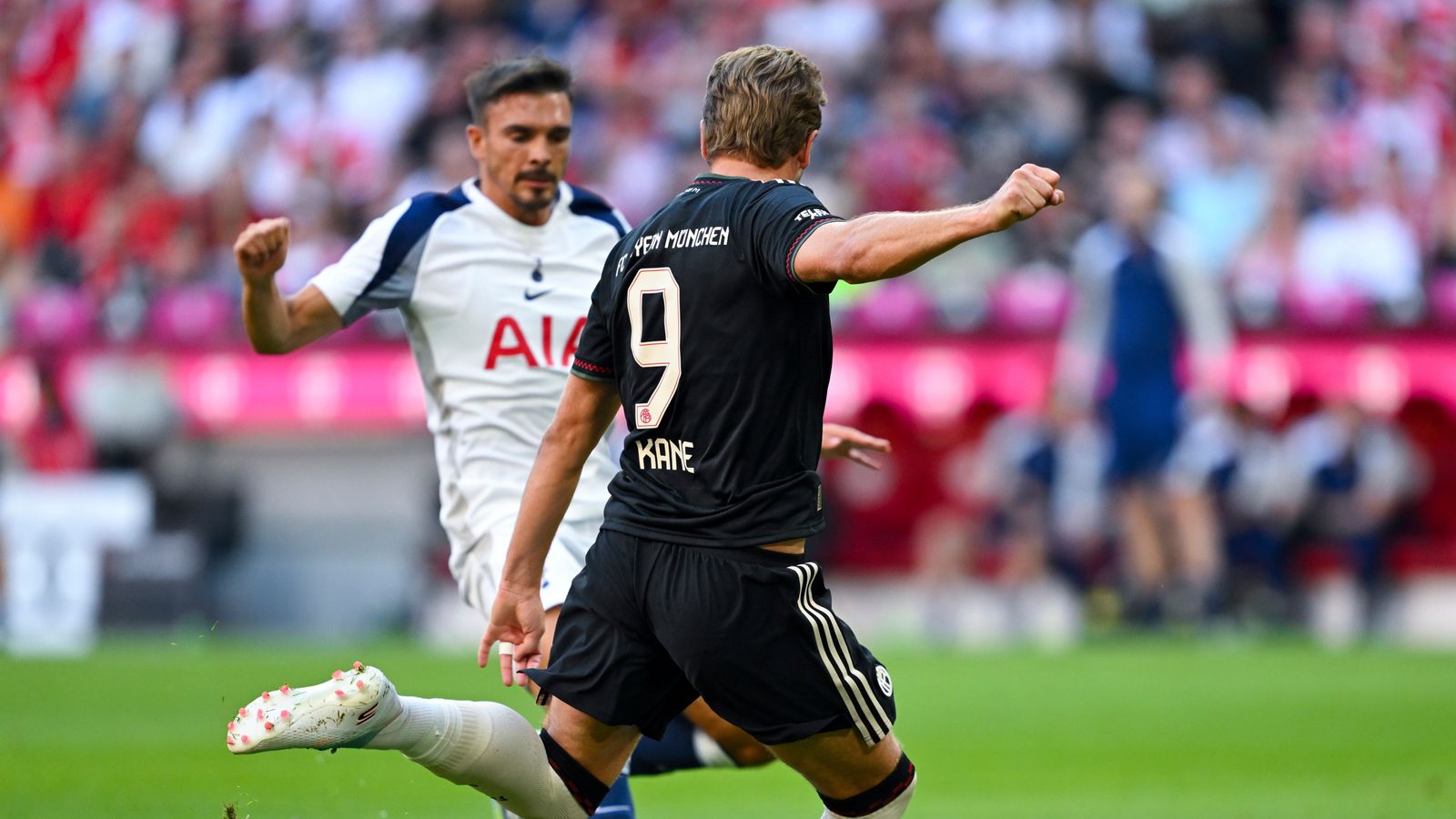 Bayern Munich 4-0 Spurs - match commentary | Football News | Sky Sports