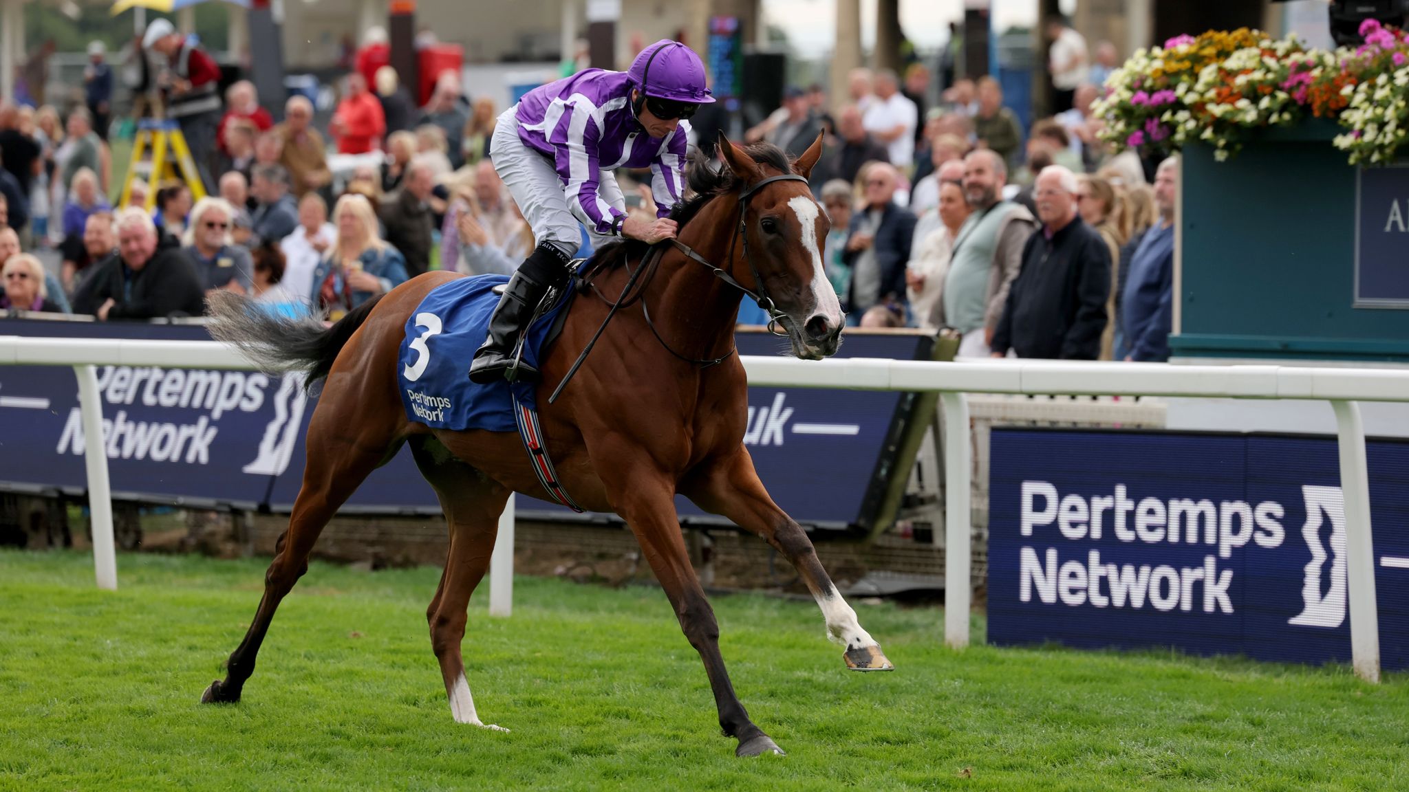 York: Minnie Hauk completes Oaks four-timer with Yorkshire Oaks success ...