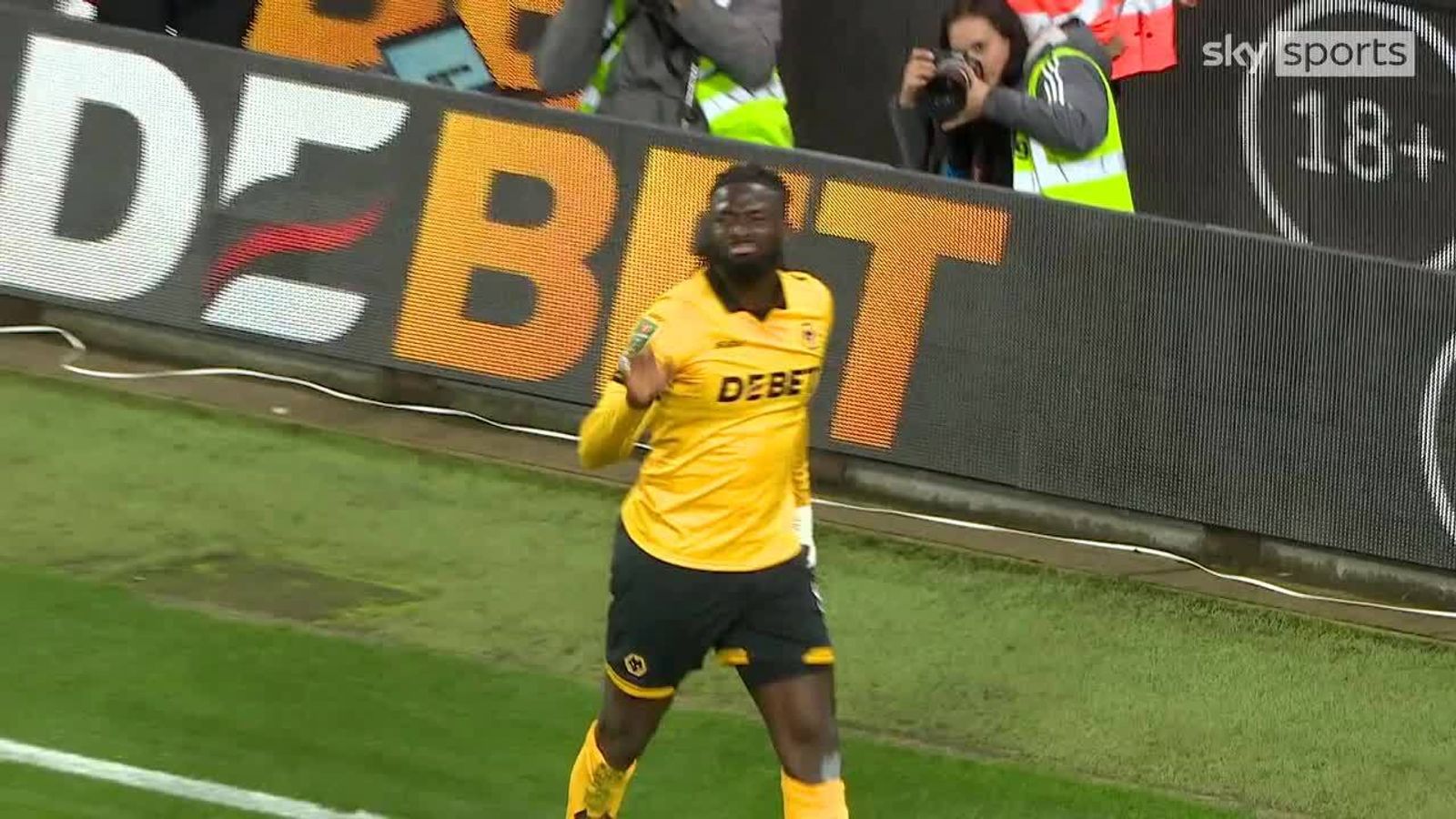 Tolu Arokodare's cheeky chip sends Wolves to the Fourth Round of the ...