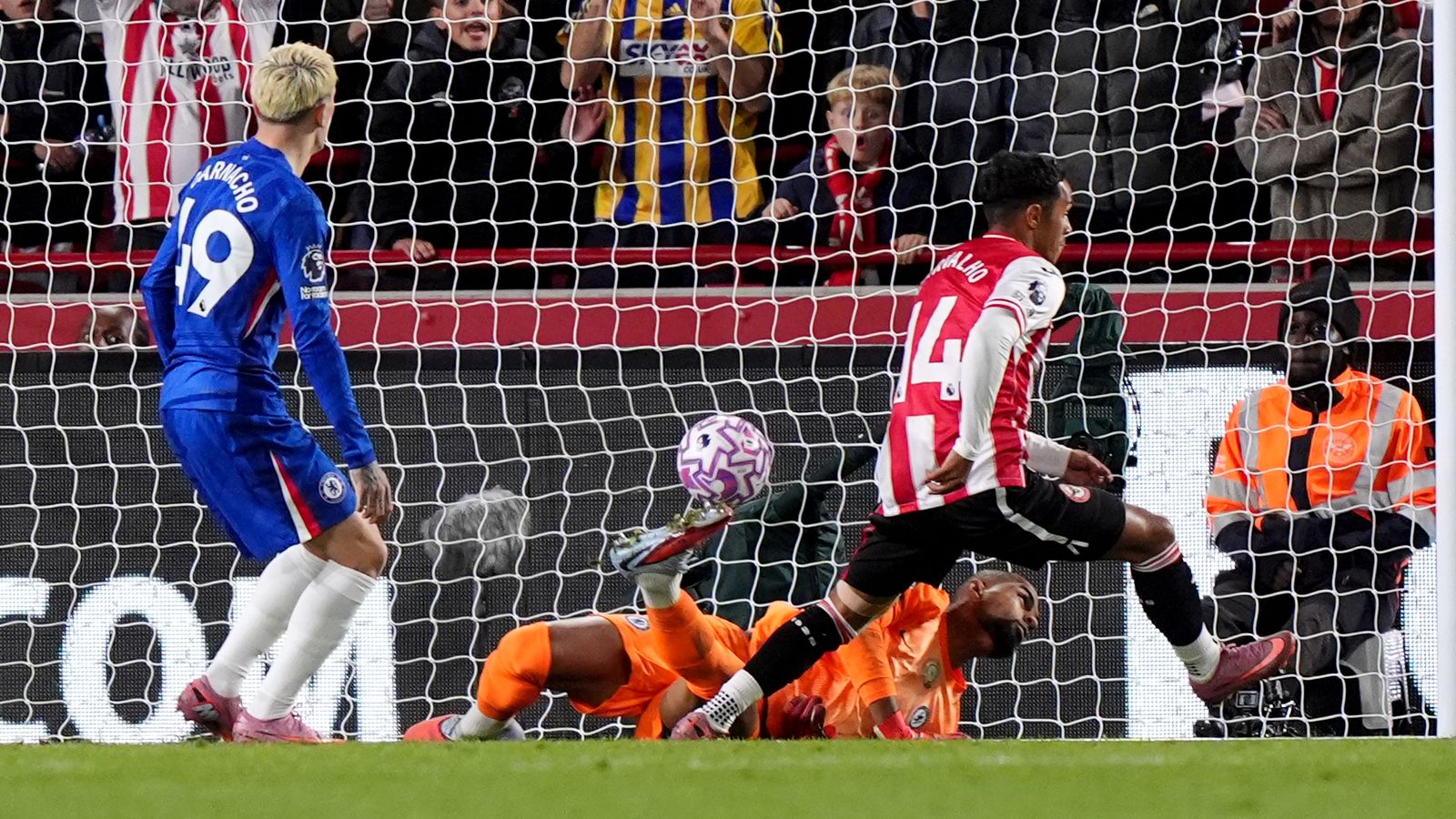 Brentford 2-2 Chelsea: Fabio Carvalho nets late equaliser from long ...