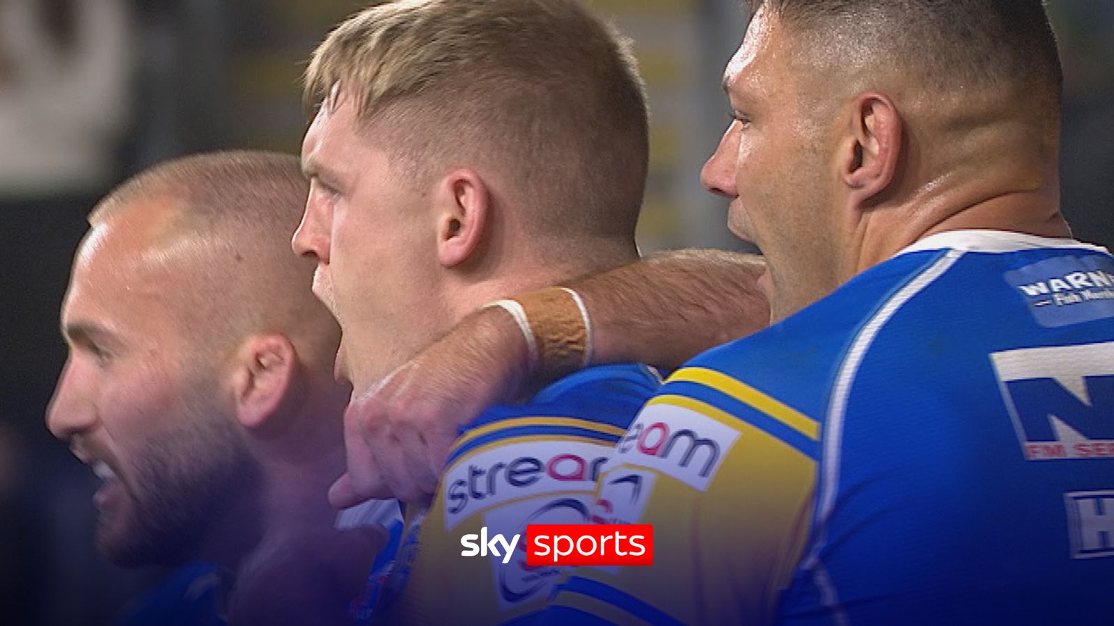 Leeds vs St Helens: McDonnell breaks three tackles to score | Rugby ...