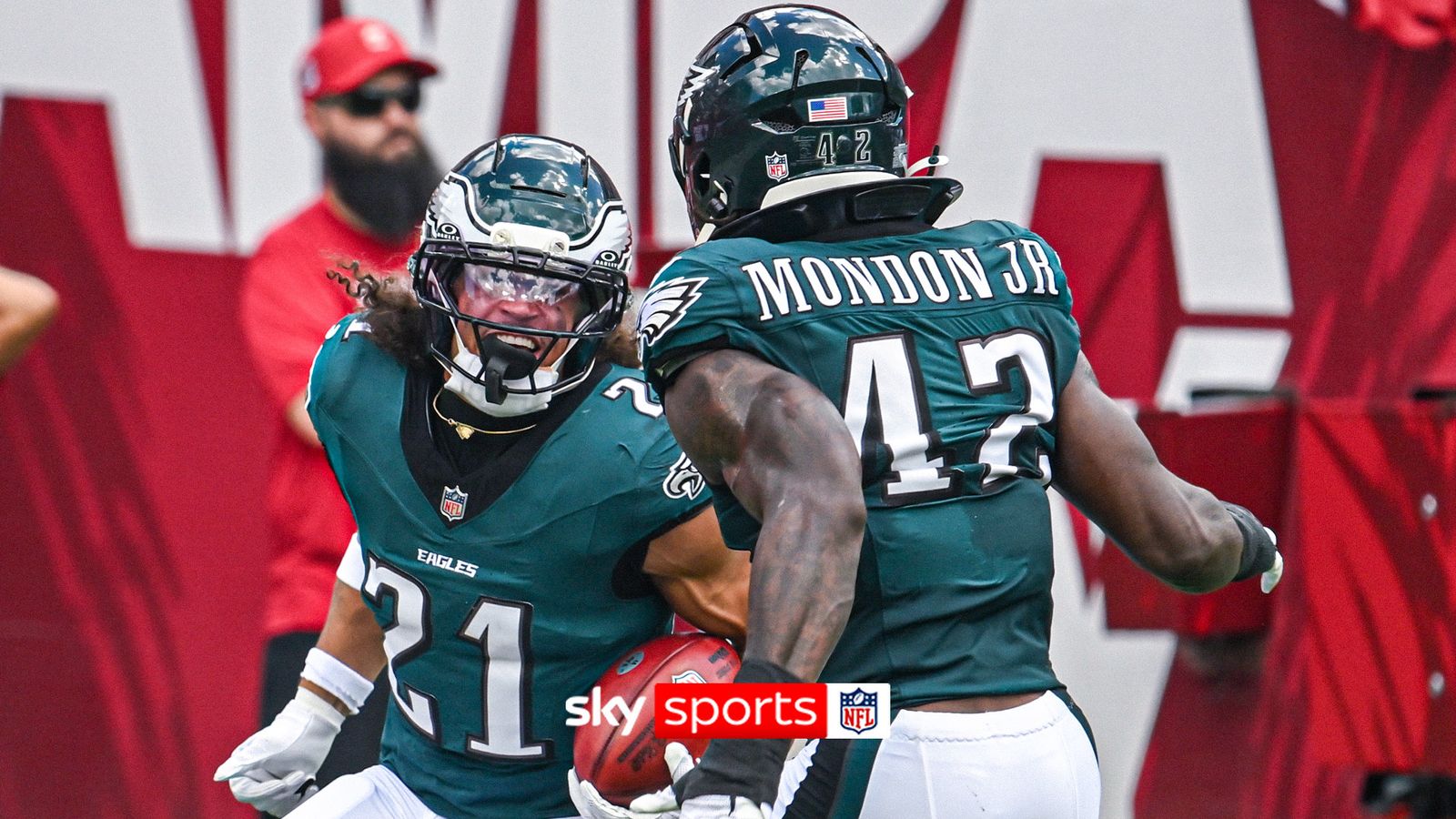 NFL scores: Patrick Mahomes surpasses Aaron Rodgers to make history as ...