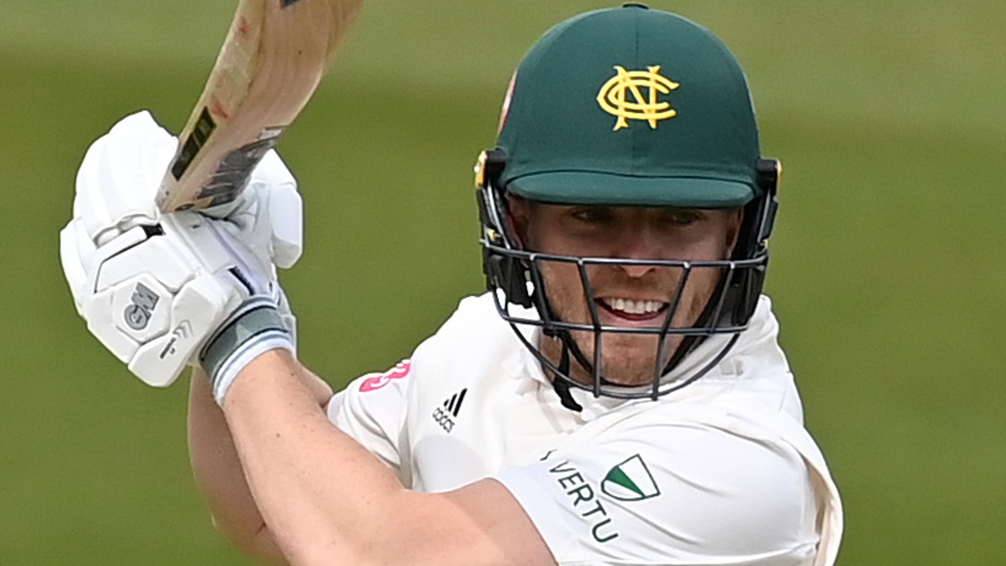 County Championship: Nottinghamshire maintain push for title as ...