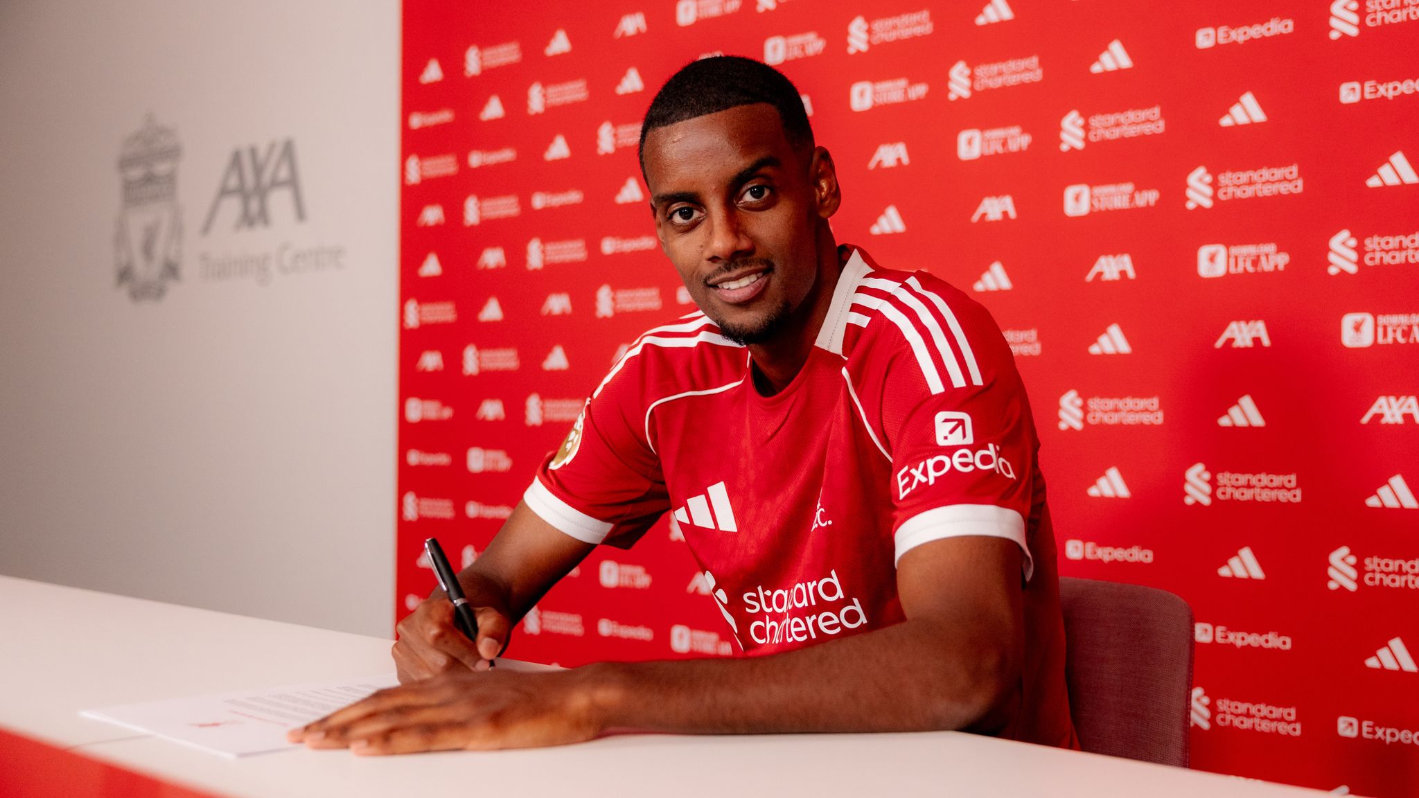 Alexander Isak joins Liverpool: Newcastle striker leaves in British-record £125m deal on ...
