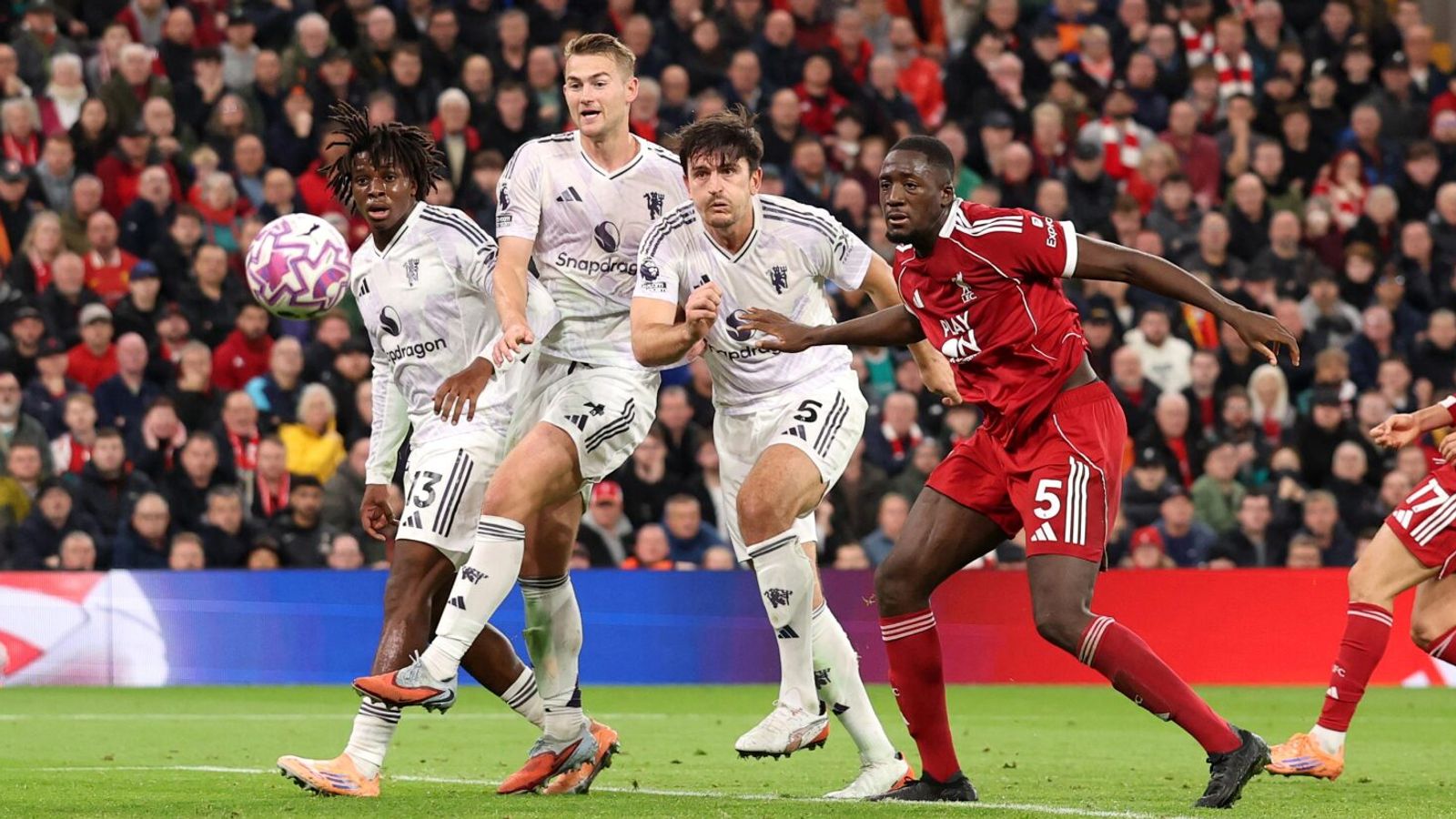 Liverpool vs Man Utd LIVE! Premier League match updates, news, score ...