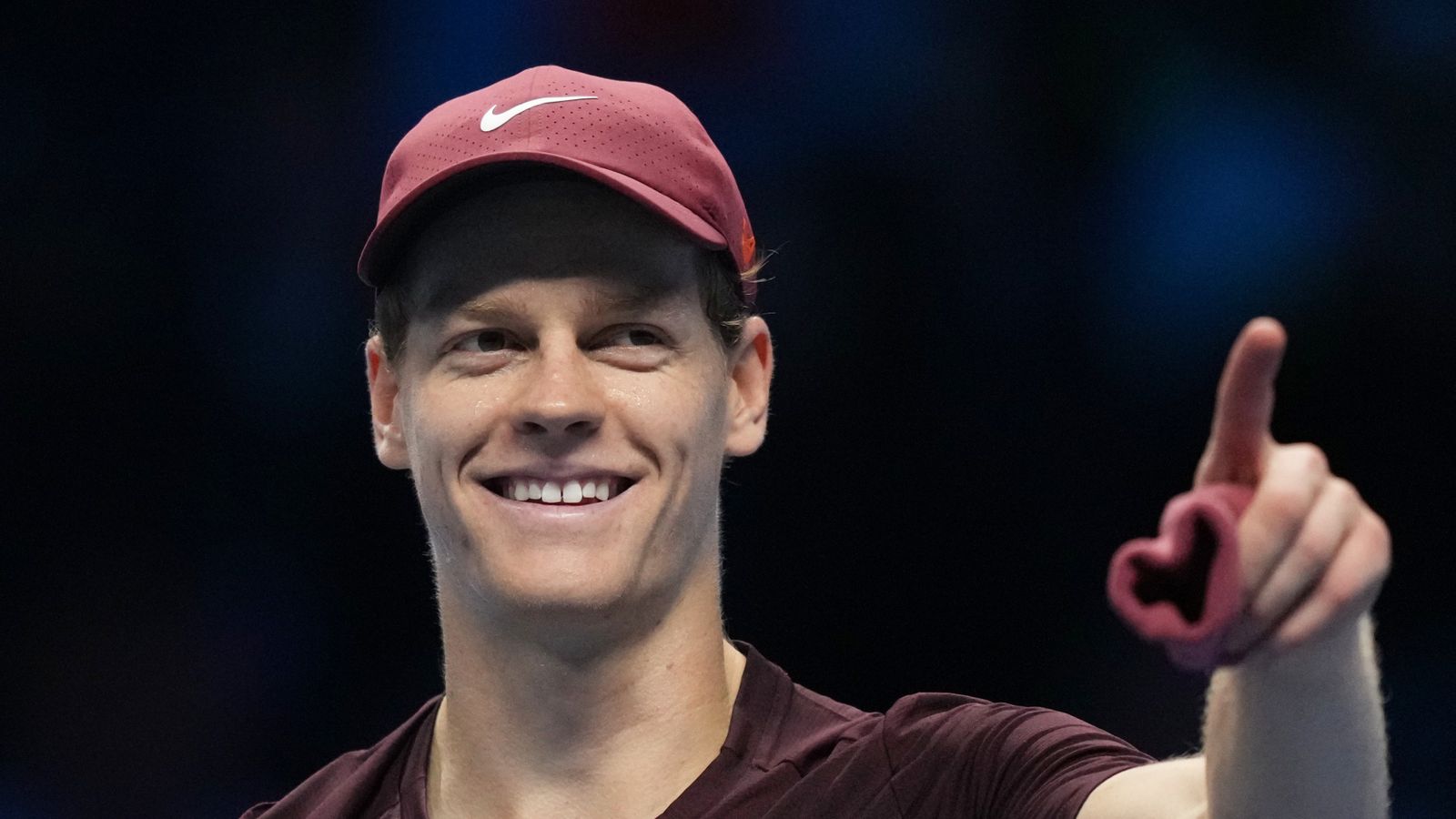 Jannik Sinner sweeps aside Alexander Zverev in straight sets to reach ...