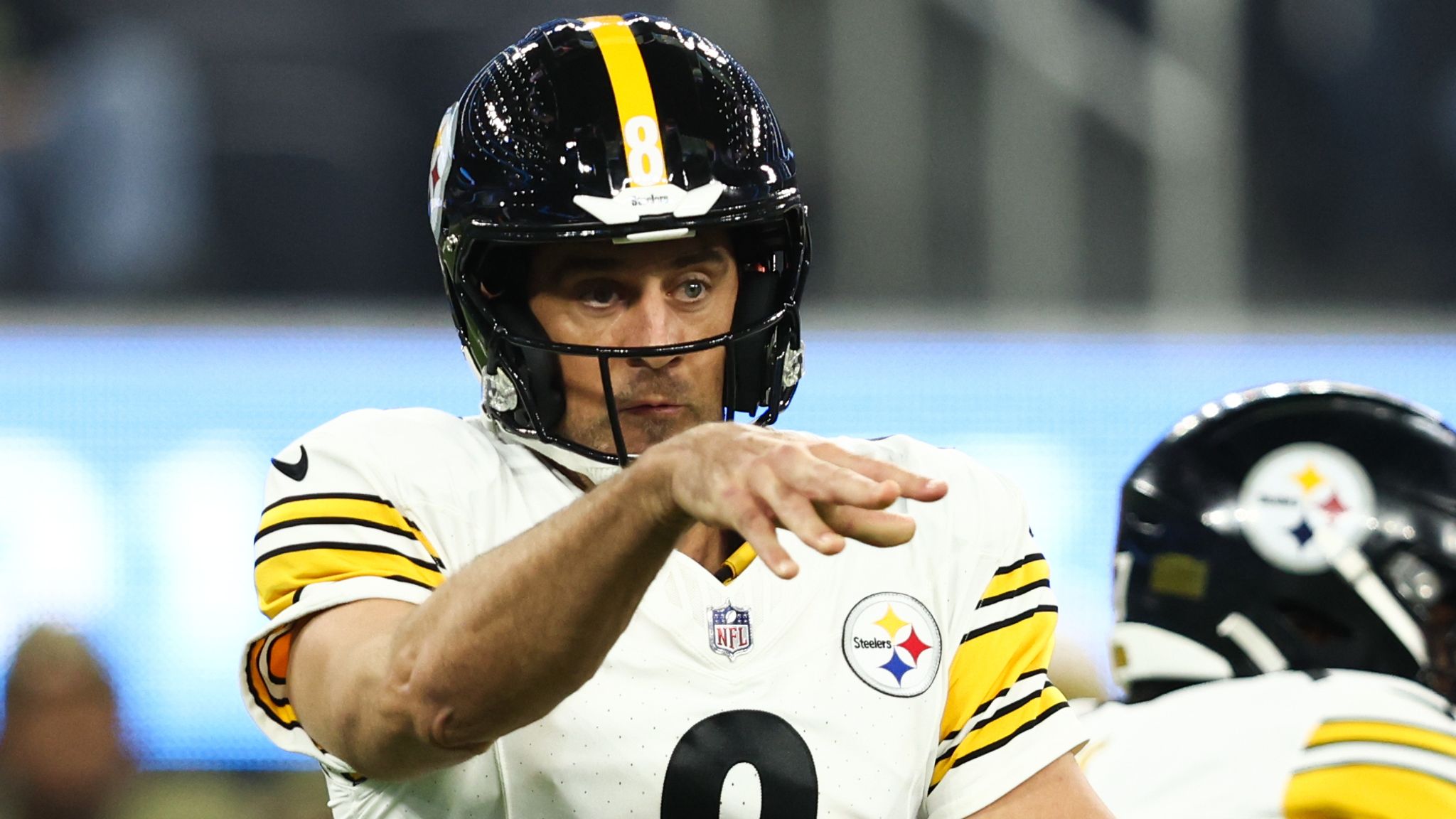 NFL: Pittsburgh Steelers 10-25 Los Angeles Chargers - Justin Herbert ...