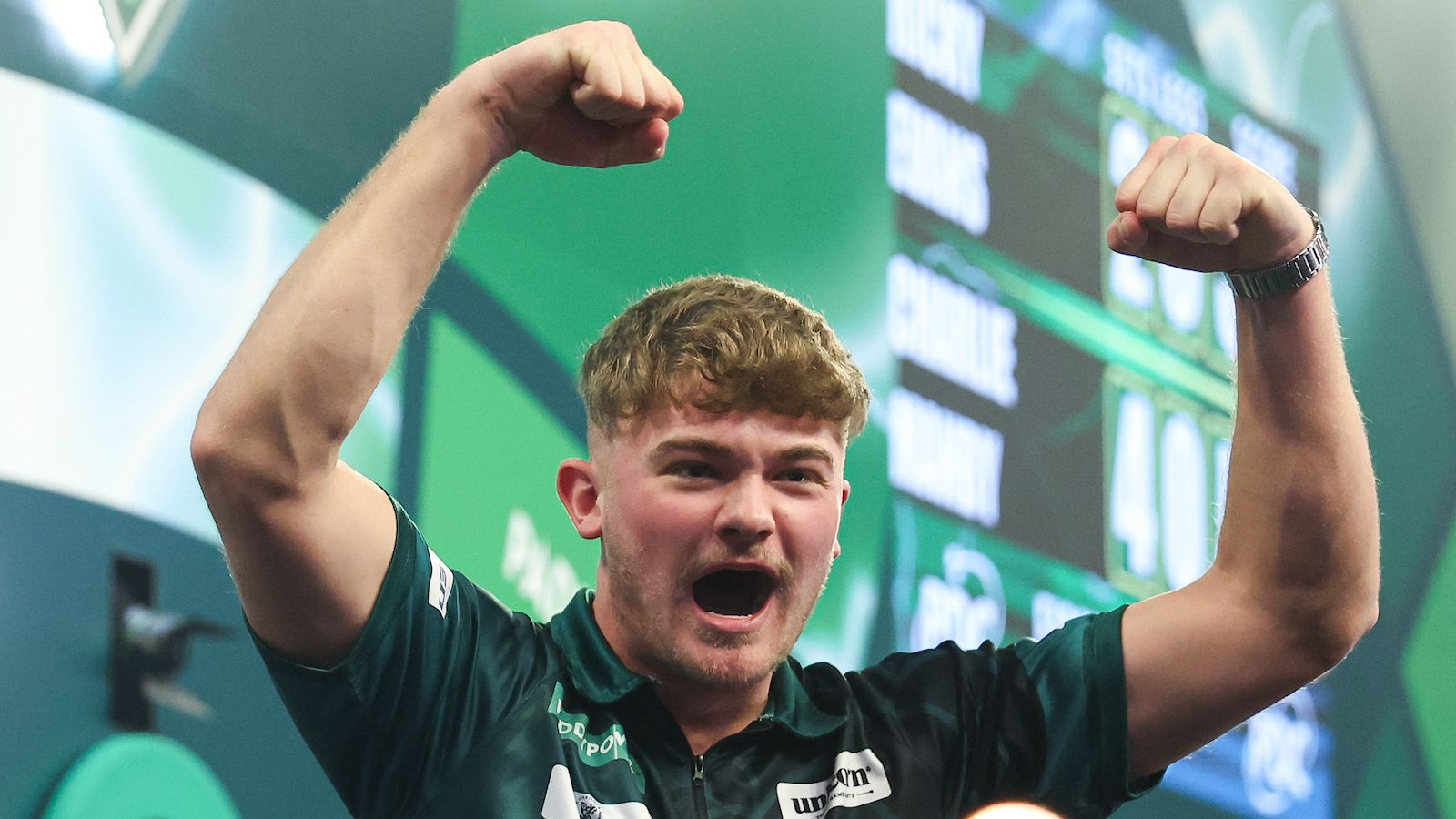 Charlie Manby continues dream World Darts Championship run as Nathan ...
