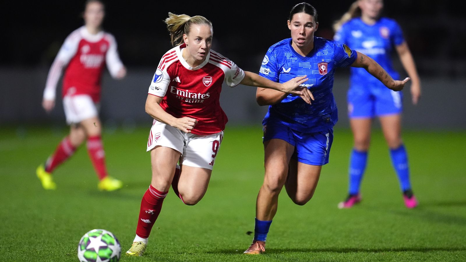 Women's Champions League LIVE! Wolfsburg vs Chelsea, OHL vs Arsenal ...
