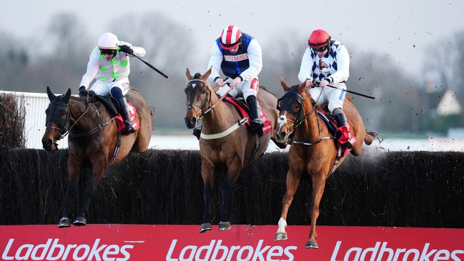 Kempton: The Jukebox Man wins thrilling renewal of King George for ...