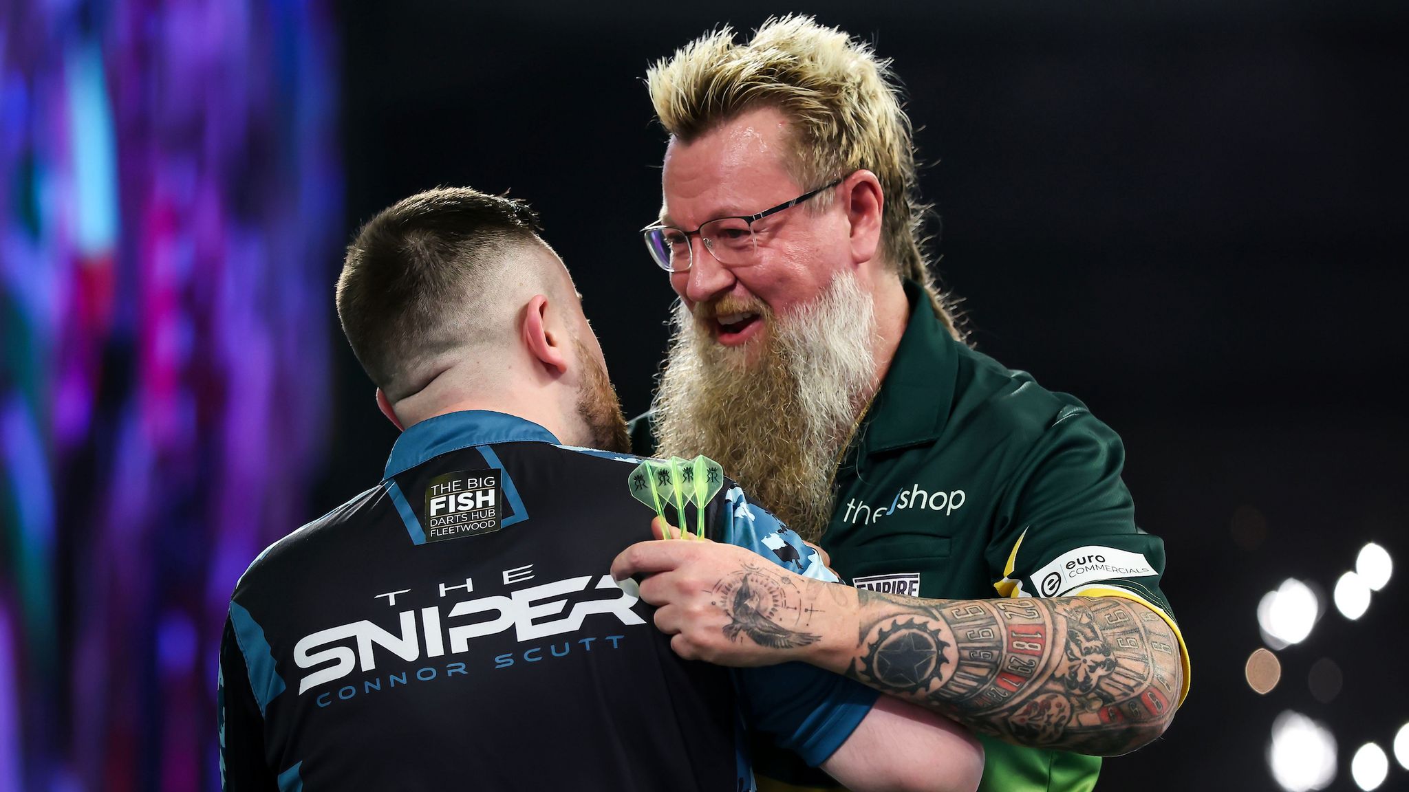 World Darts Championship: Simon Whitlock rediscovers Alexandra Palace ...