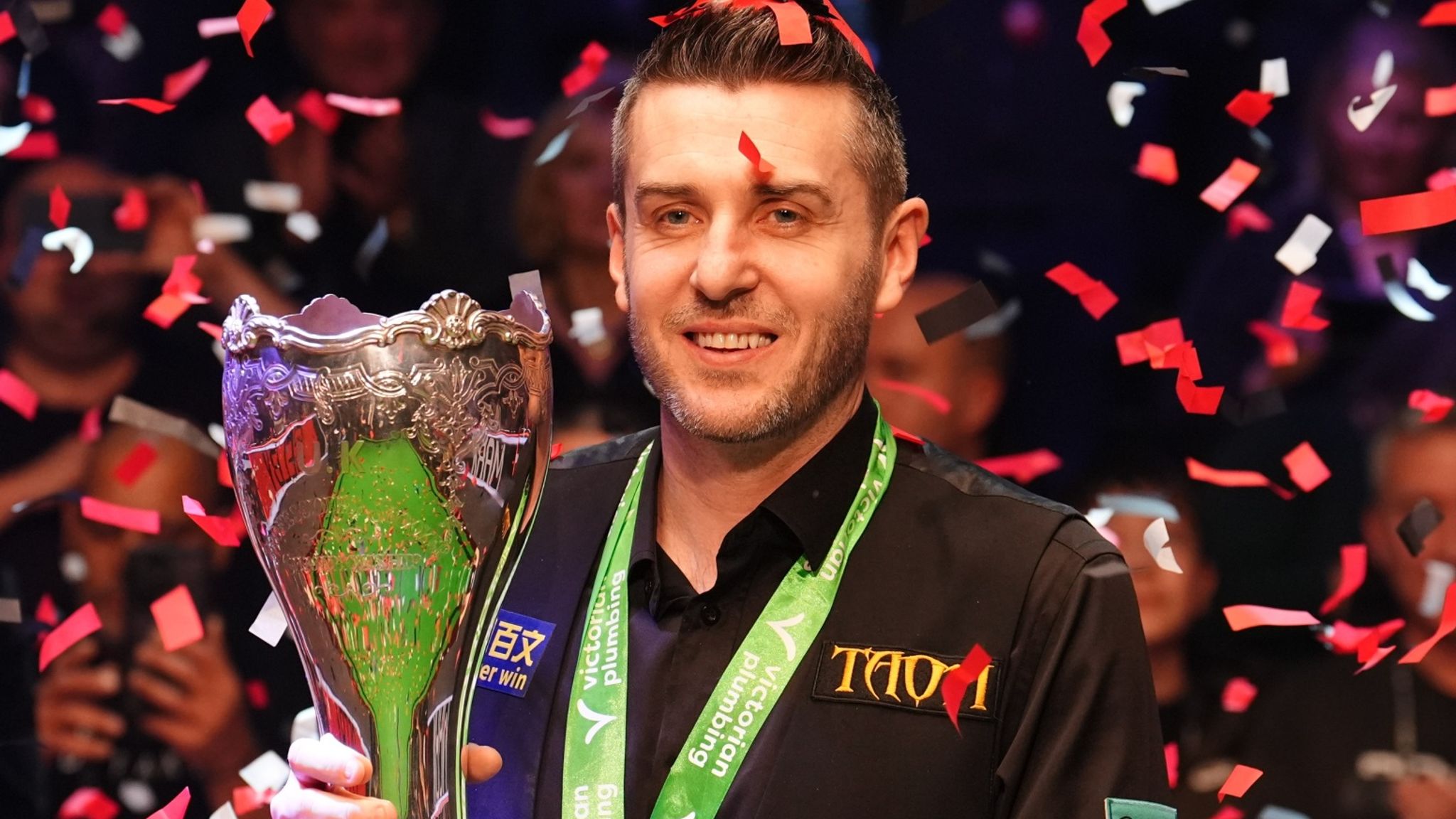 Mark Selby holds off Judd Trump fightback to win UK Championship in ...