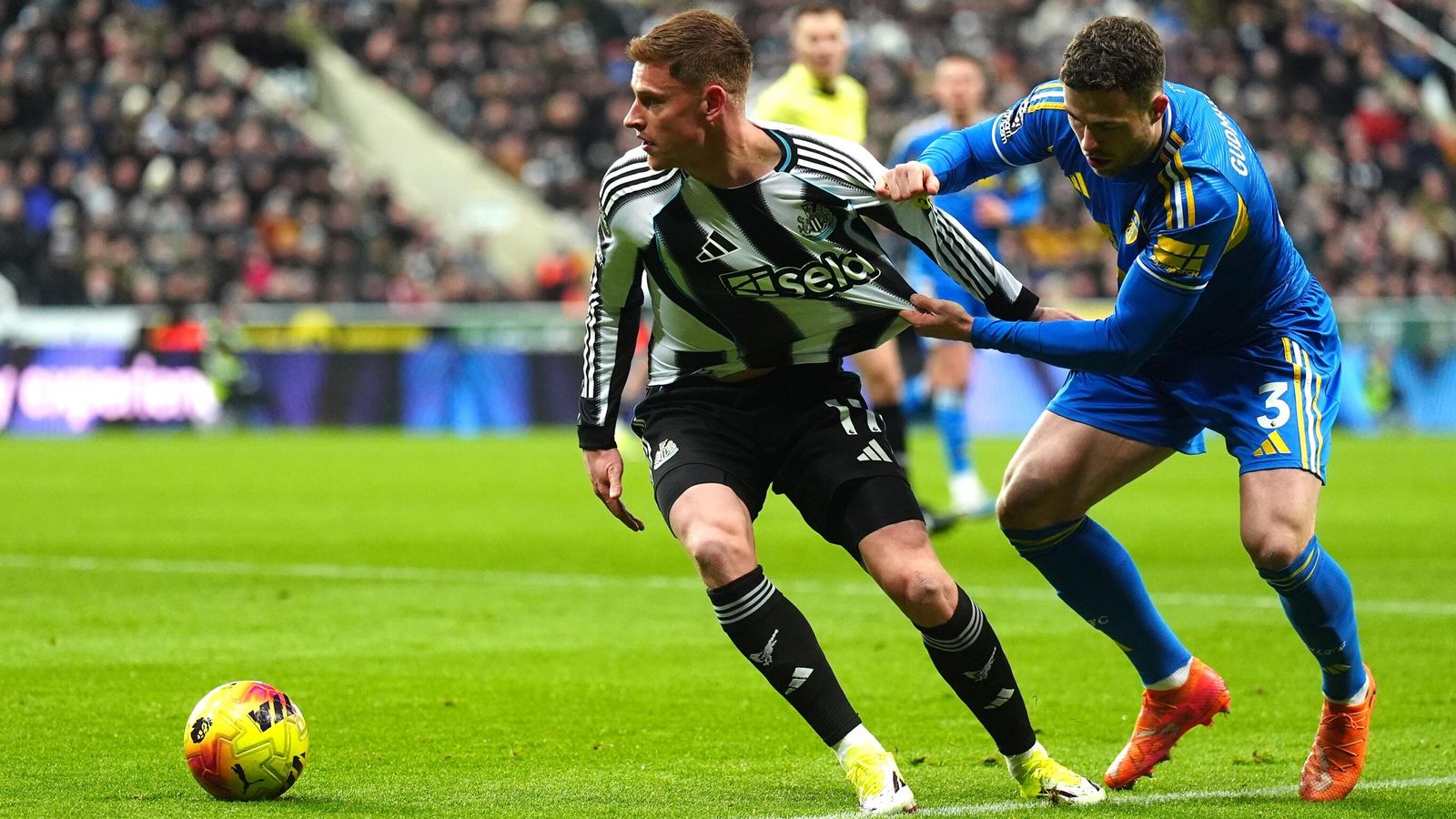 Newcastle vs Leeds LIVE! Premier League match updates, news, score ...