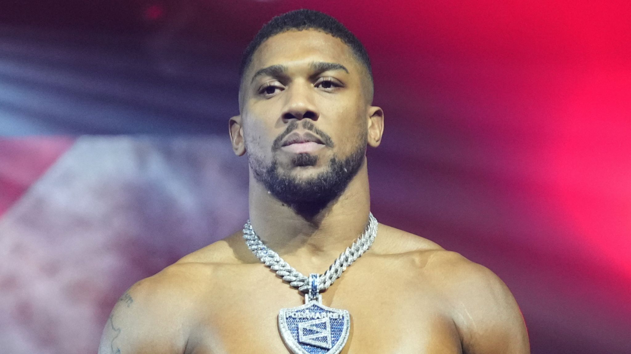 Anthony Joshua pays emotional tribute to friends who died in crash ...