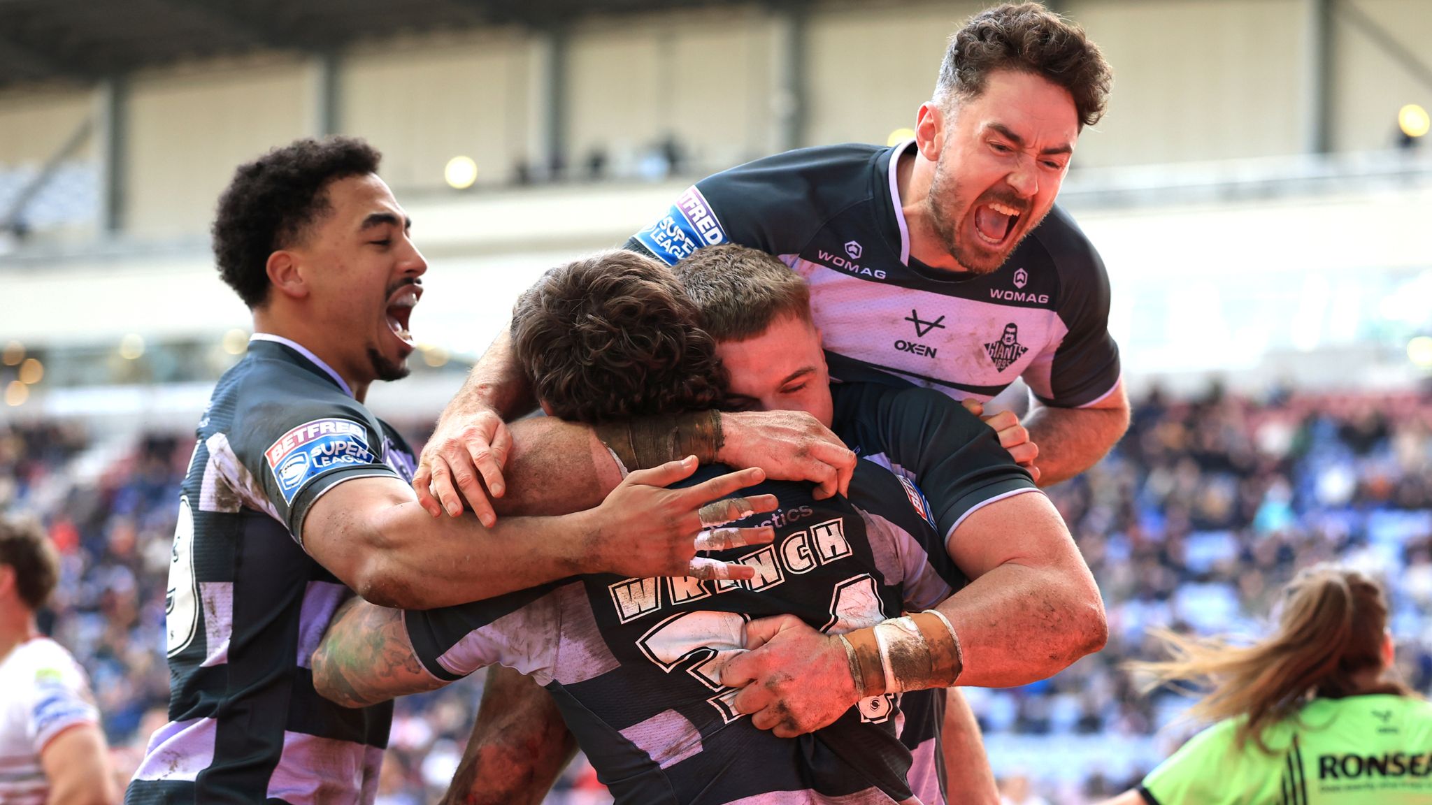 Wigan 16-34 Huddersfield: Six-try Giants stun Warriors to dash perfect ...