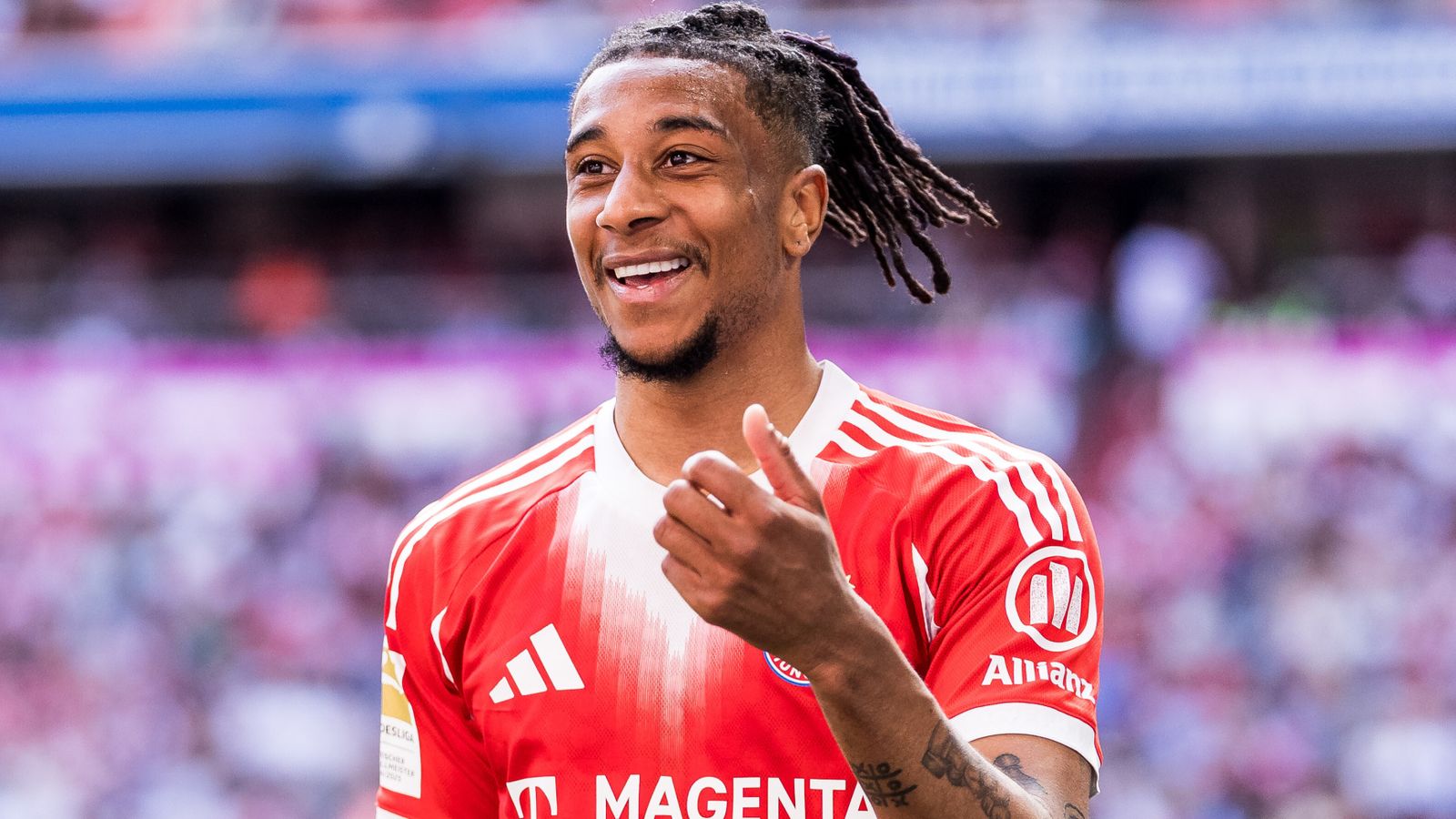 Transfer Centre LIVE! Football transfer news, updates and rumours ...