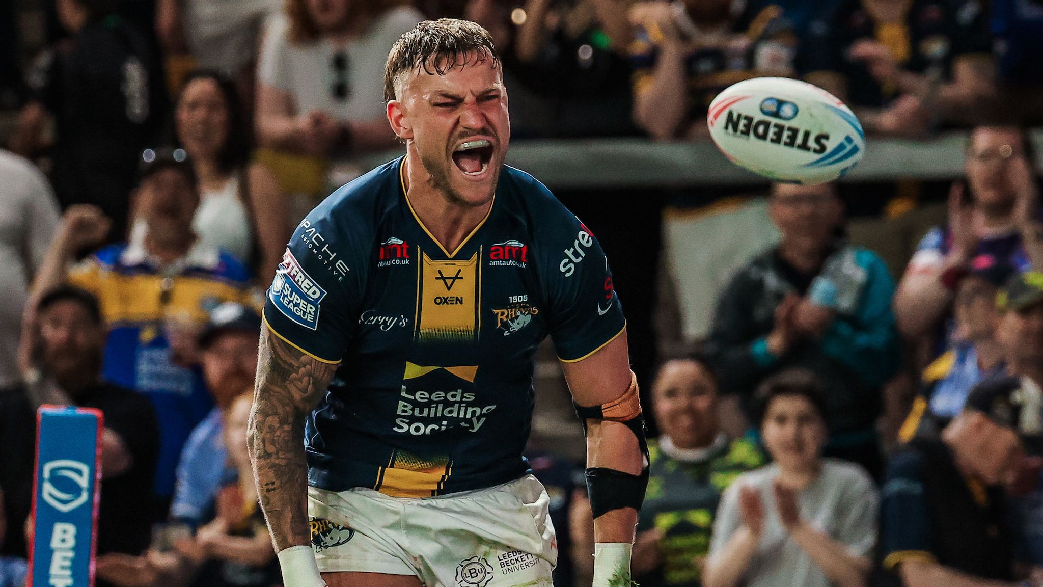 uper League: Leeds Rhinos hammer Huddersfield Giants to go top; Josh ...