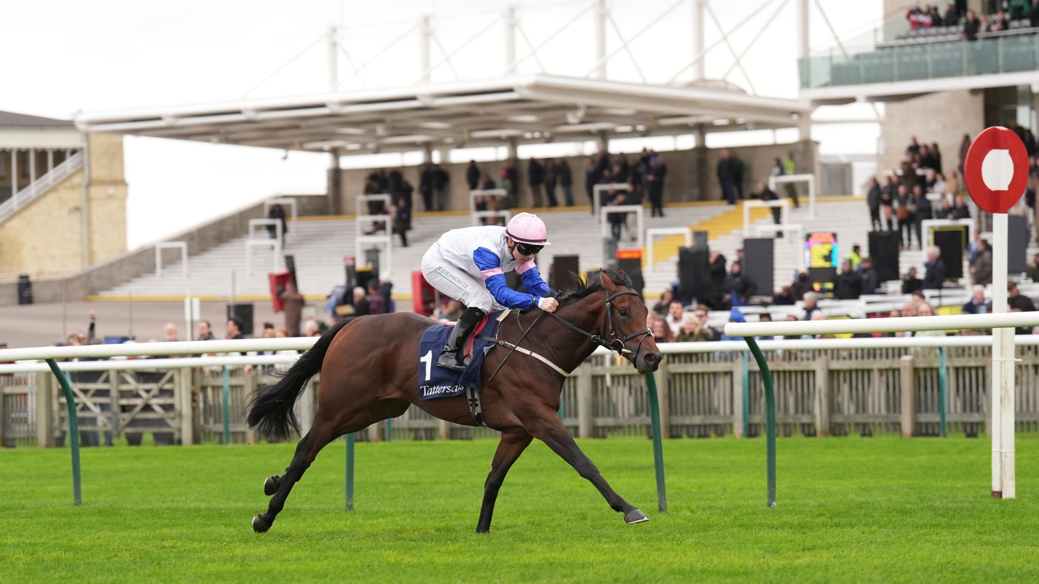 Today on Sky Sports Racing: Jel Pepper faces Comical Point in Windsor ...