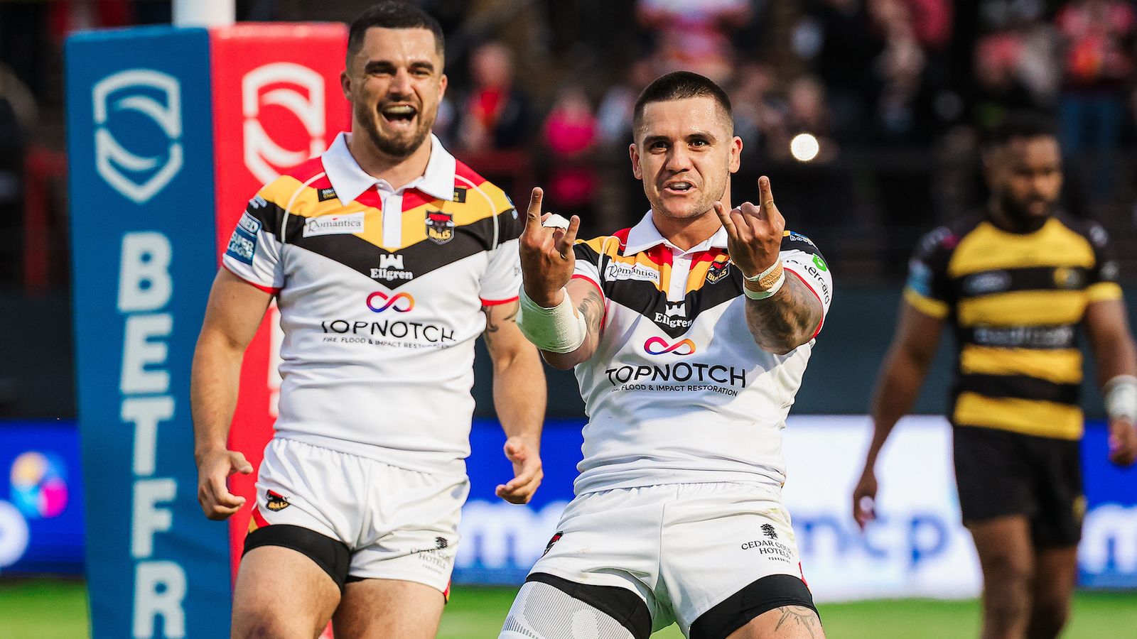 Super League: Warrington Wolves beat Hull FC as Leigh Leopards and ...