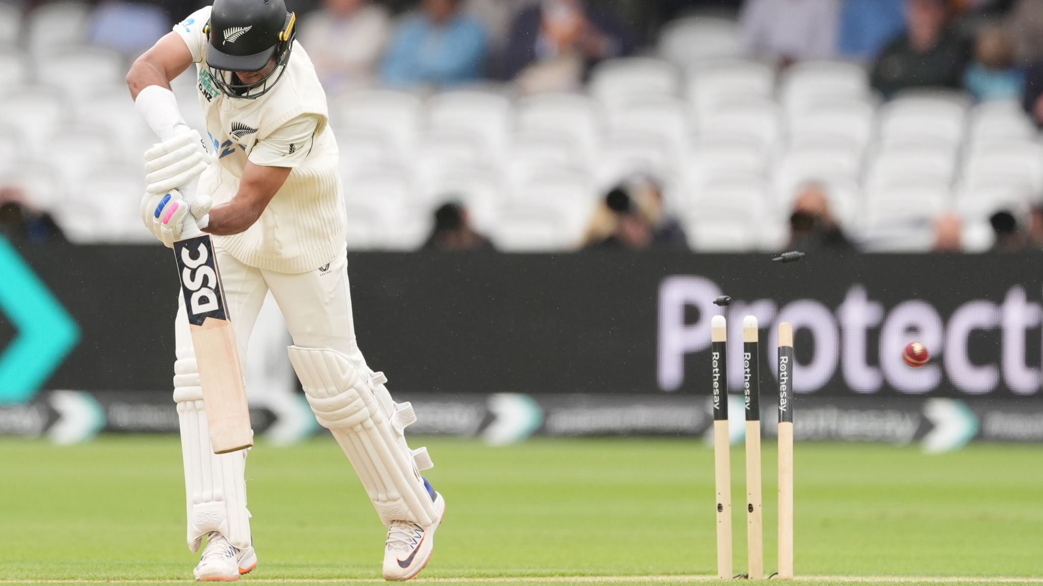 England vs New Zealand: Ollie Robinson bags two more wickets between ...