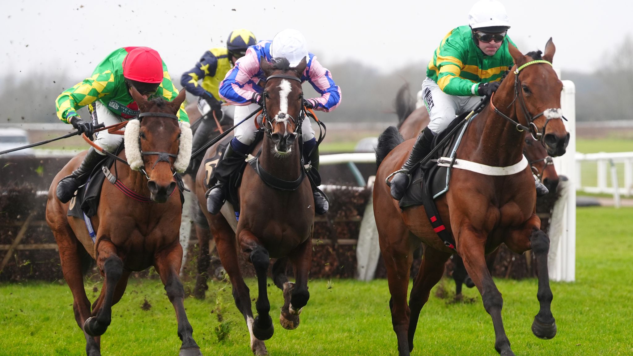 Today on Sky Sports Racing: Uttoxeter, Lingfield and Ffos Las feature ...